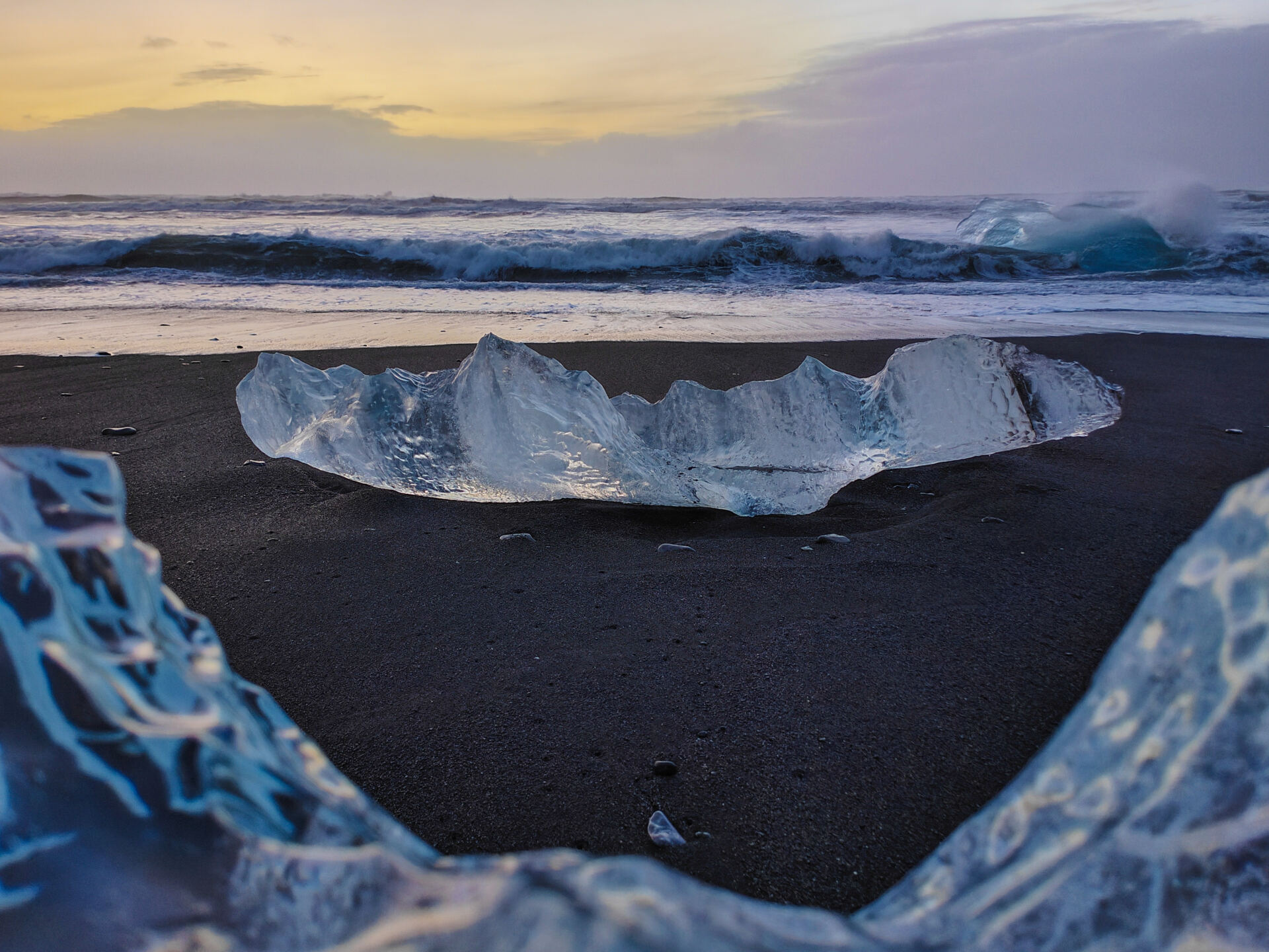 Photographer shares magical imagery from Iceland – capturing its iconic ...