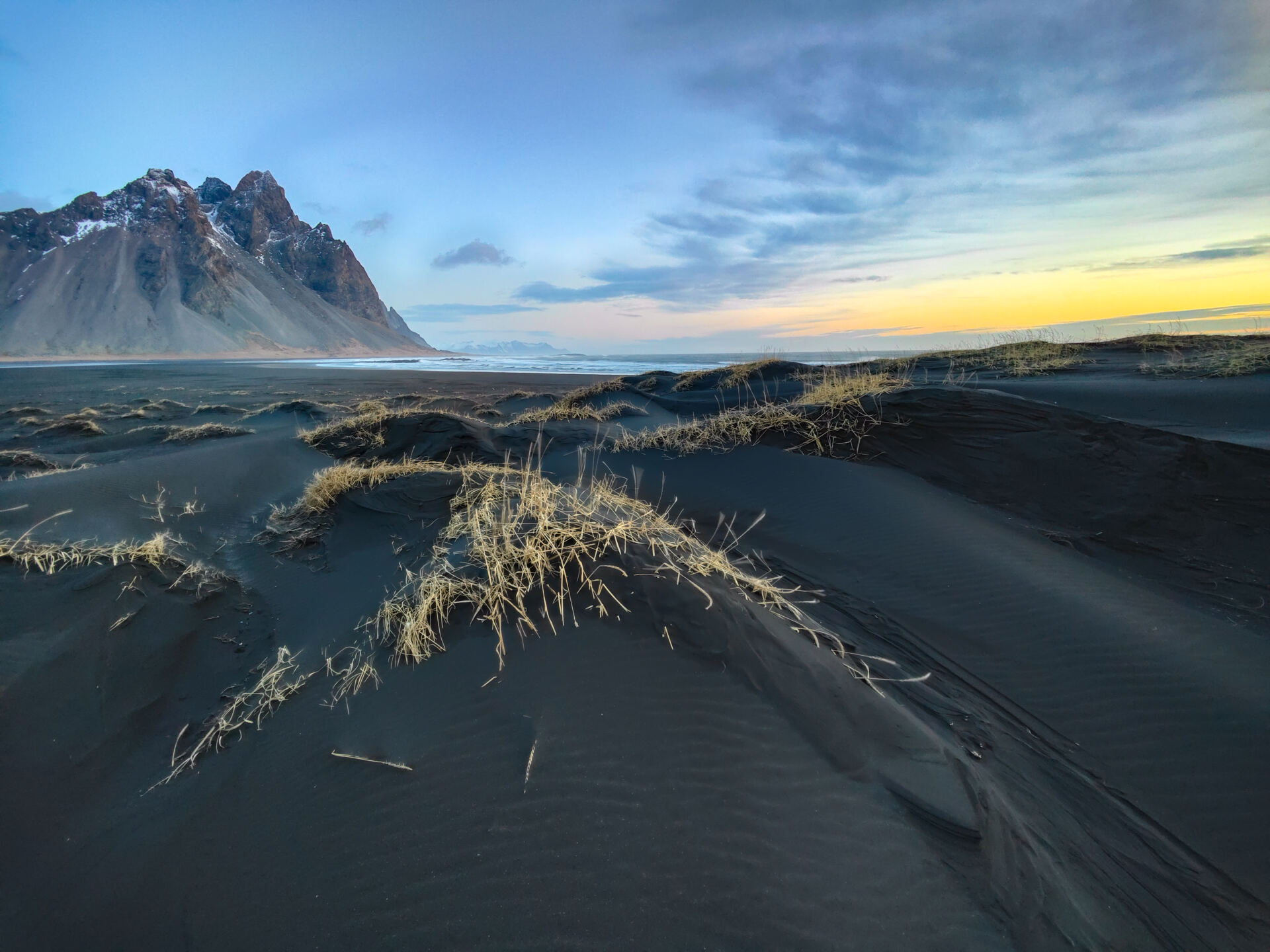Photographer shares magical imagery from Iceland – capturing its iconic ...