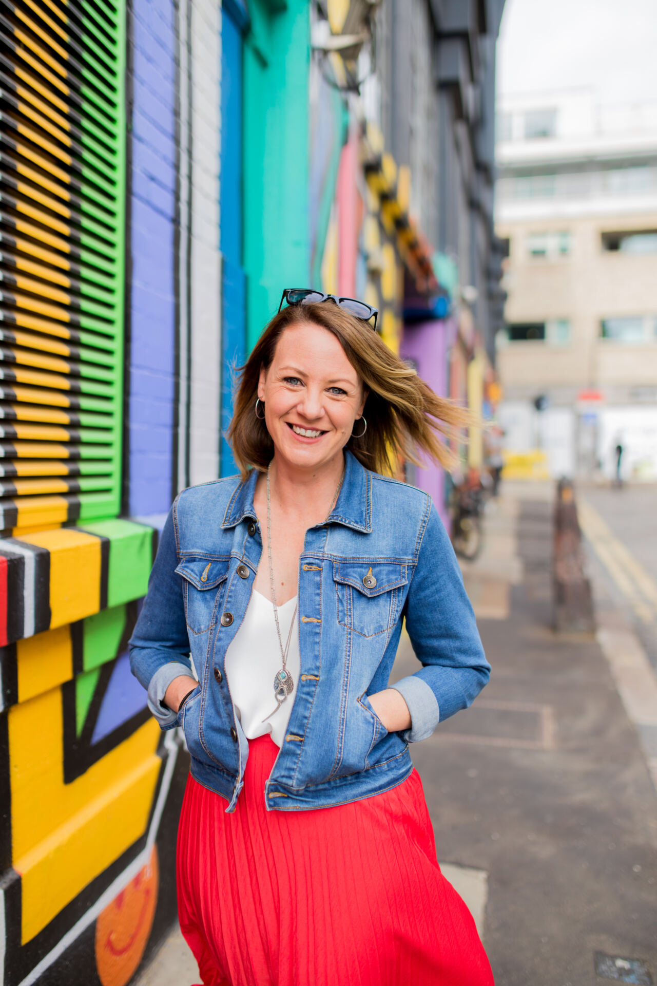 REAL LIFE HITCH: Meet the mum who ditched probation officer job to ...