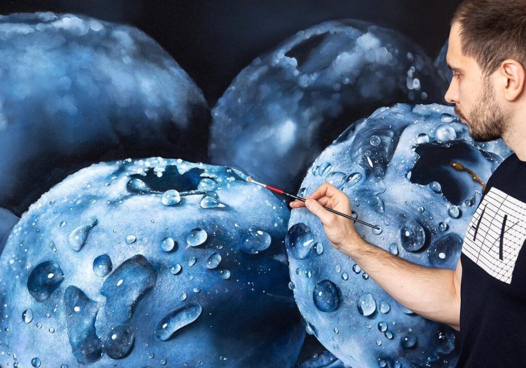 Artist paints incredible hyper-realistic 3D art UPSIDE DOWN to achieve ...