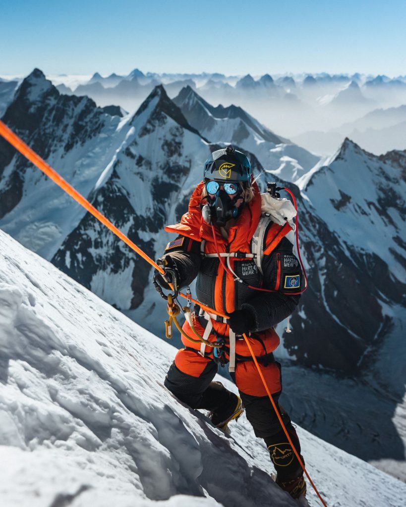 Mum-of-seven becomes FIRST woman to climb the second seven summits ...