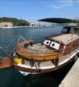 Shipmate-r! Boat is dead ringer for Disney Pixar movie character Mater ...