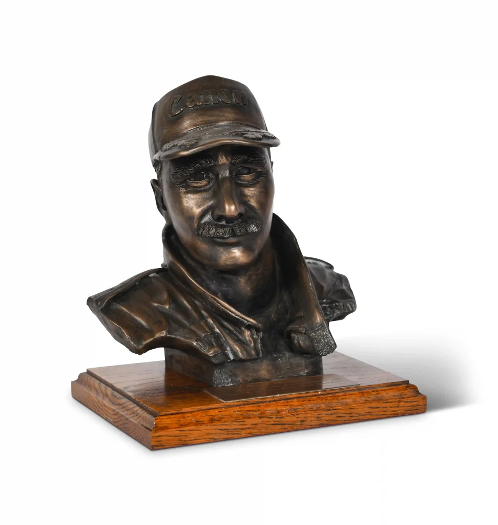 Nigel Mansell selling his old F1 memorabilia… including his old undies ...