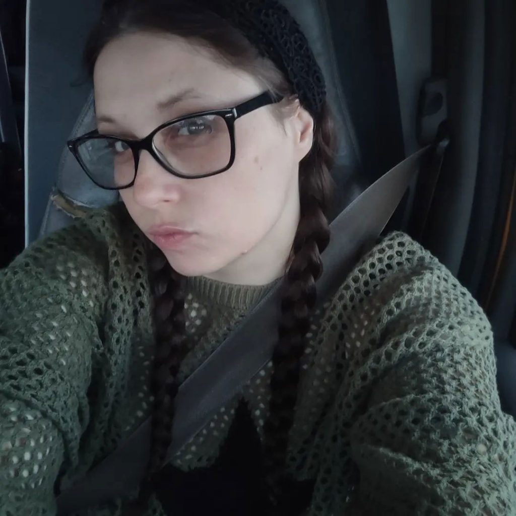 Single mum-of-12 ‘forced’ to stop having kids due to growth on uterus ...