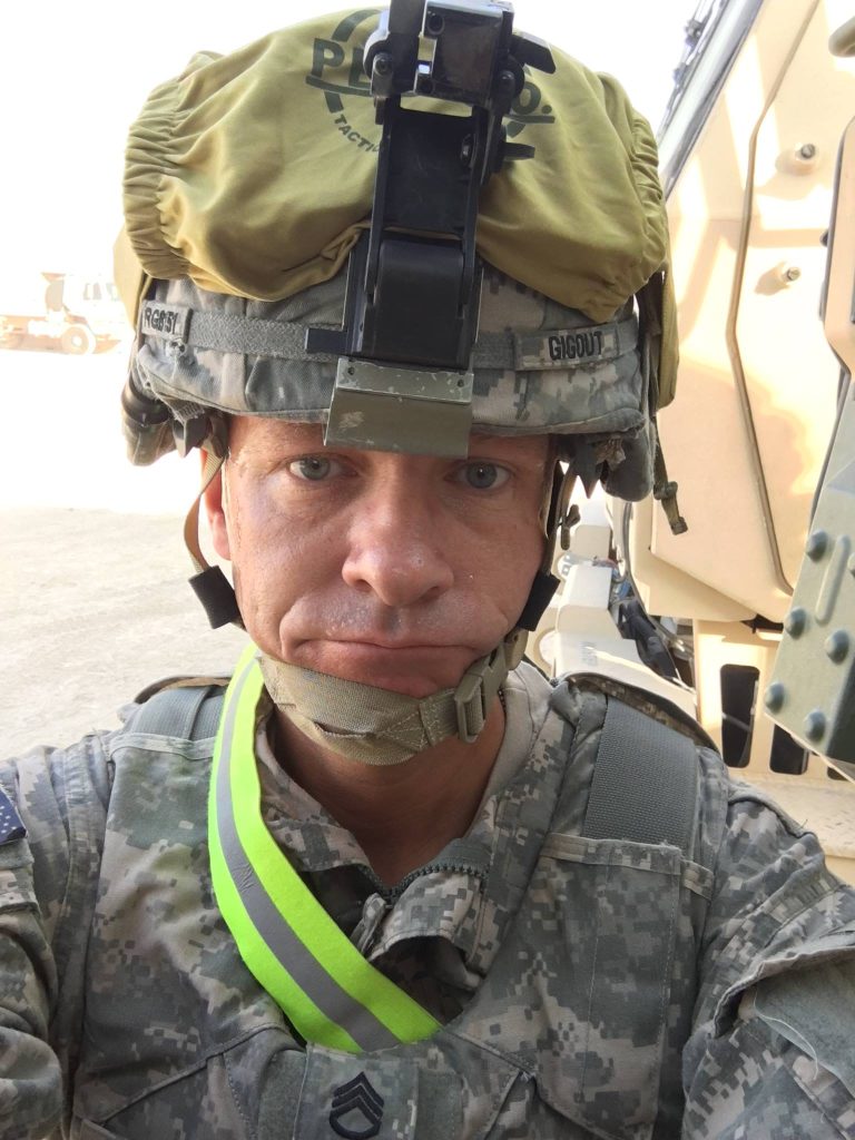 ‘I’m an ex-military man – nude yoga healed my body and mind when I got ...