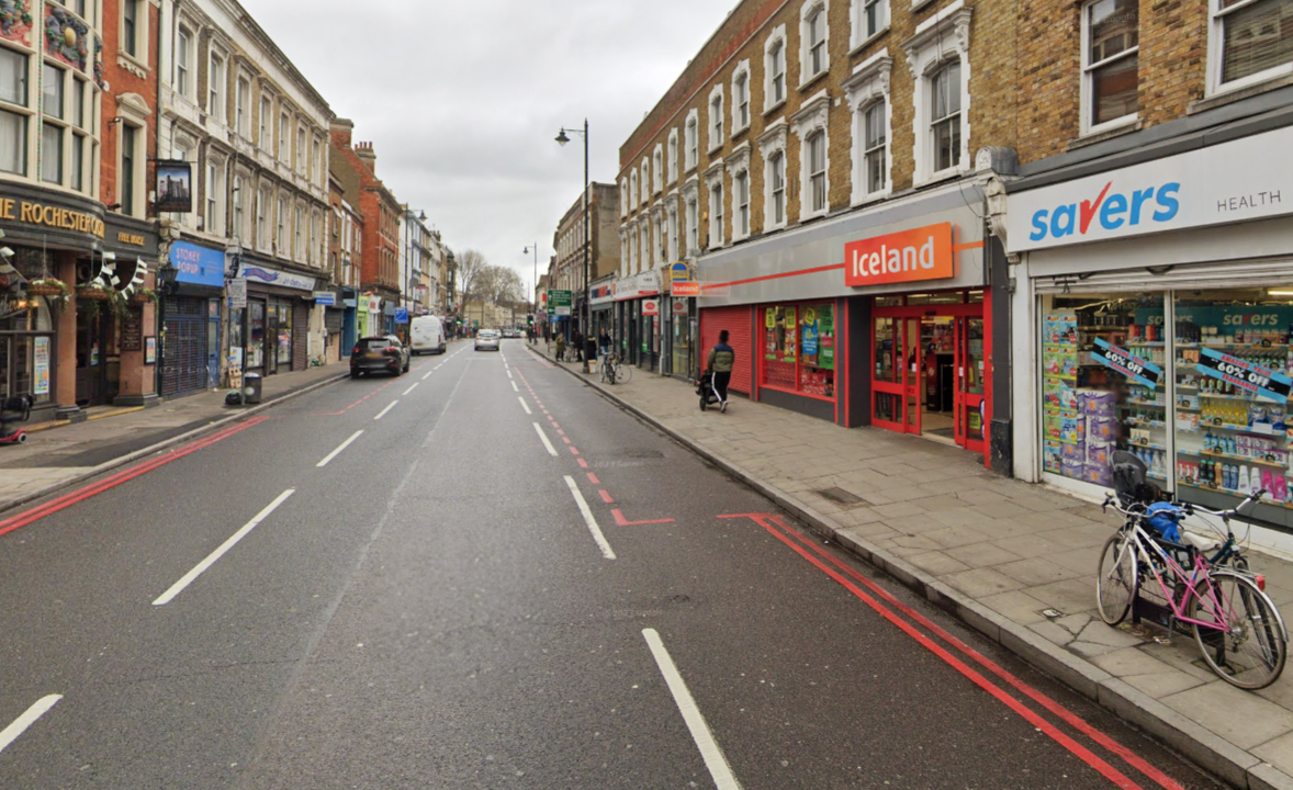 Hero security guards hailed for stopping shoplifter and locking her in ...