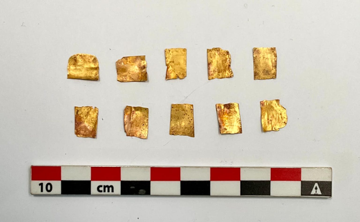 Archaeologists uncover tongues and nails made of GOLD in ancient ...