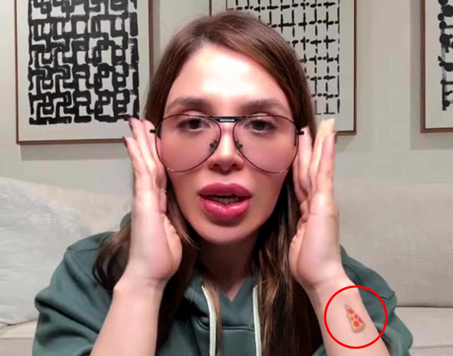 El Chapo’s wife shows off ‘pizza slice’ tattoo believed to be cryptic ...
