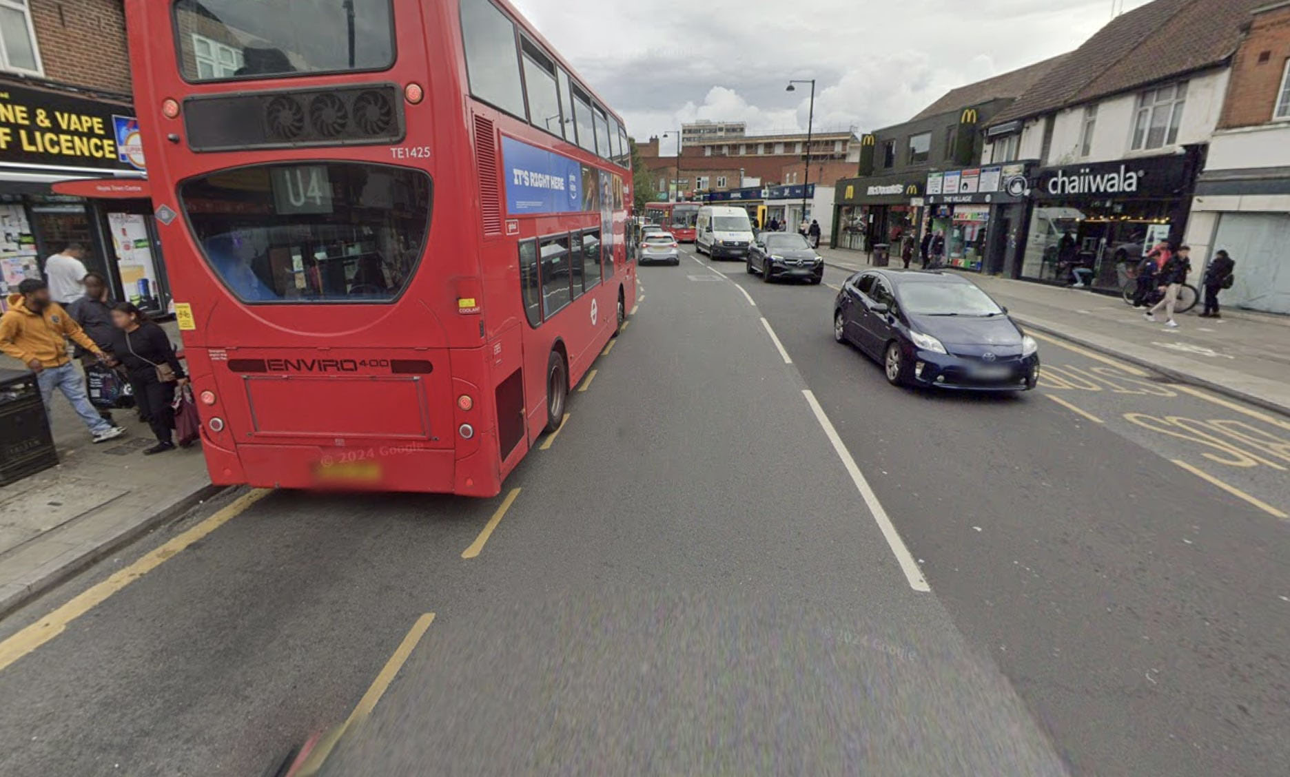 Angry man in road rage row with Lamborghini driver... but then has ...