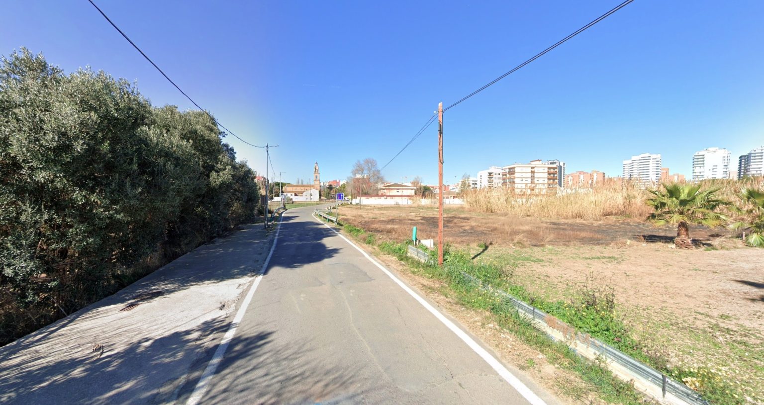 Fugitive British woman, 42, arrested in city break hotspot for ‘crimes ...
