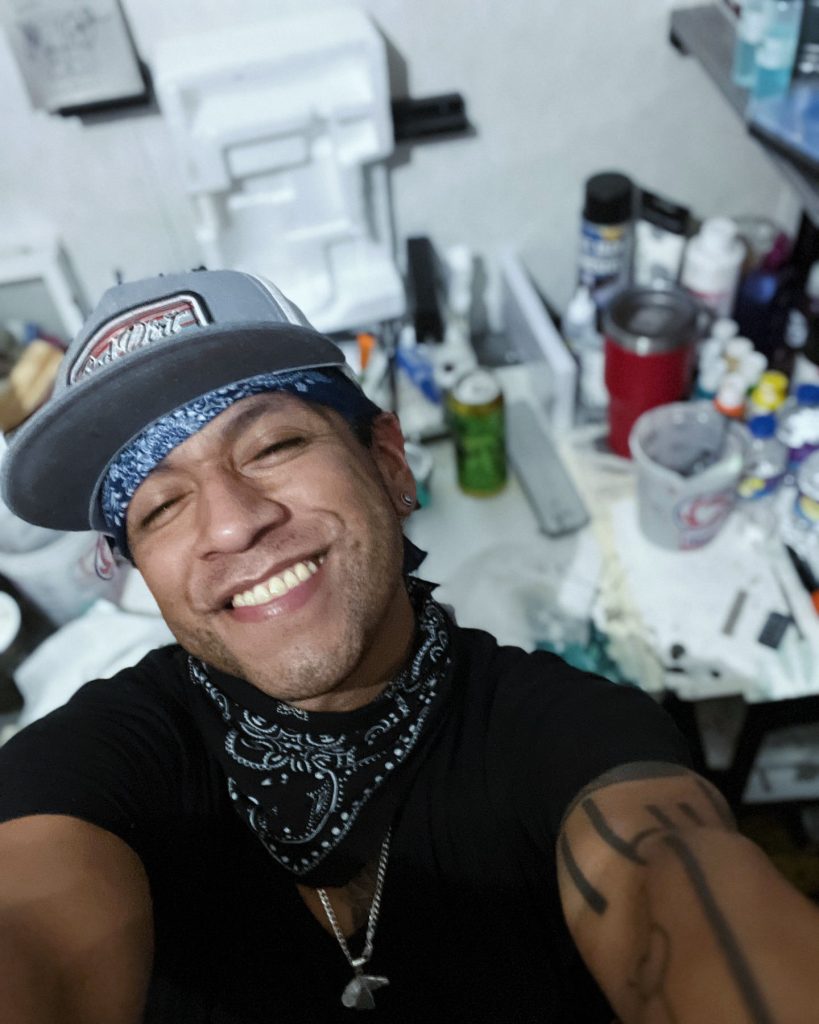 Apocalypto star suffers broken ribs while being ‘roughed up’ by airport ...