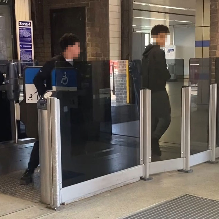 Fourteen ‘fare dodging’ passengers spotted pushing through barrier at ...