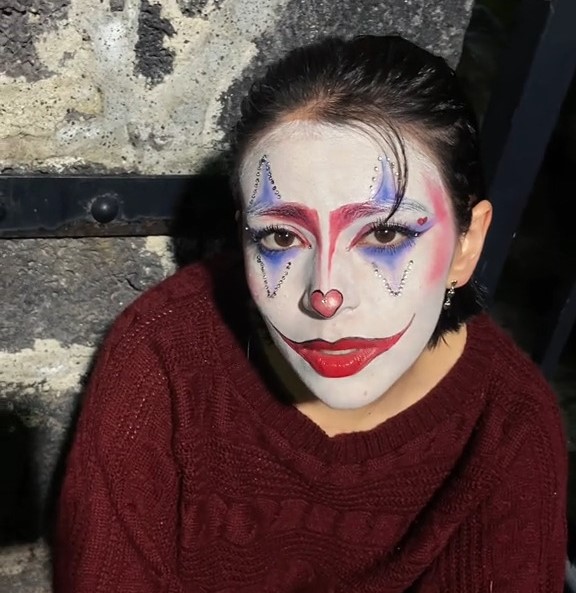 Influencer dies in hospital after vanishing from home and being found ...