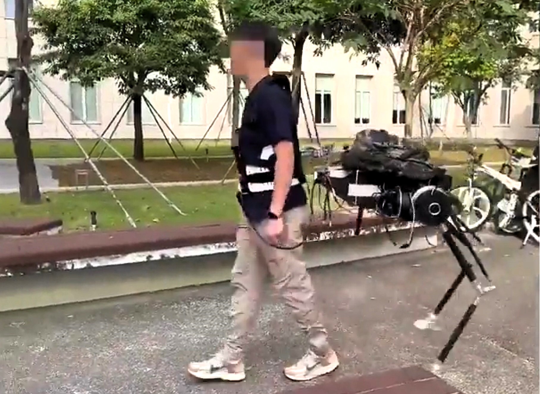 Scientists turn humans into centaurs with new two-legged robot ...